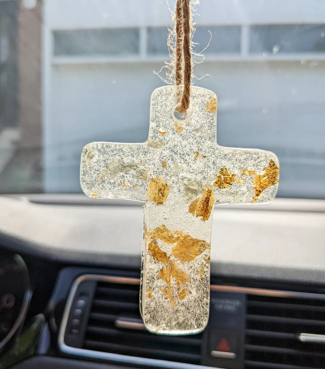 Resin crosses – Art With Heart by Niki